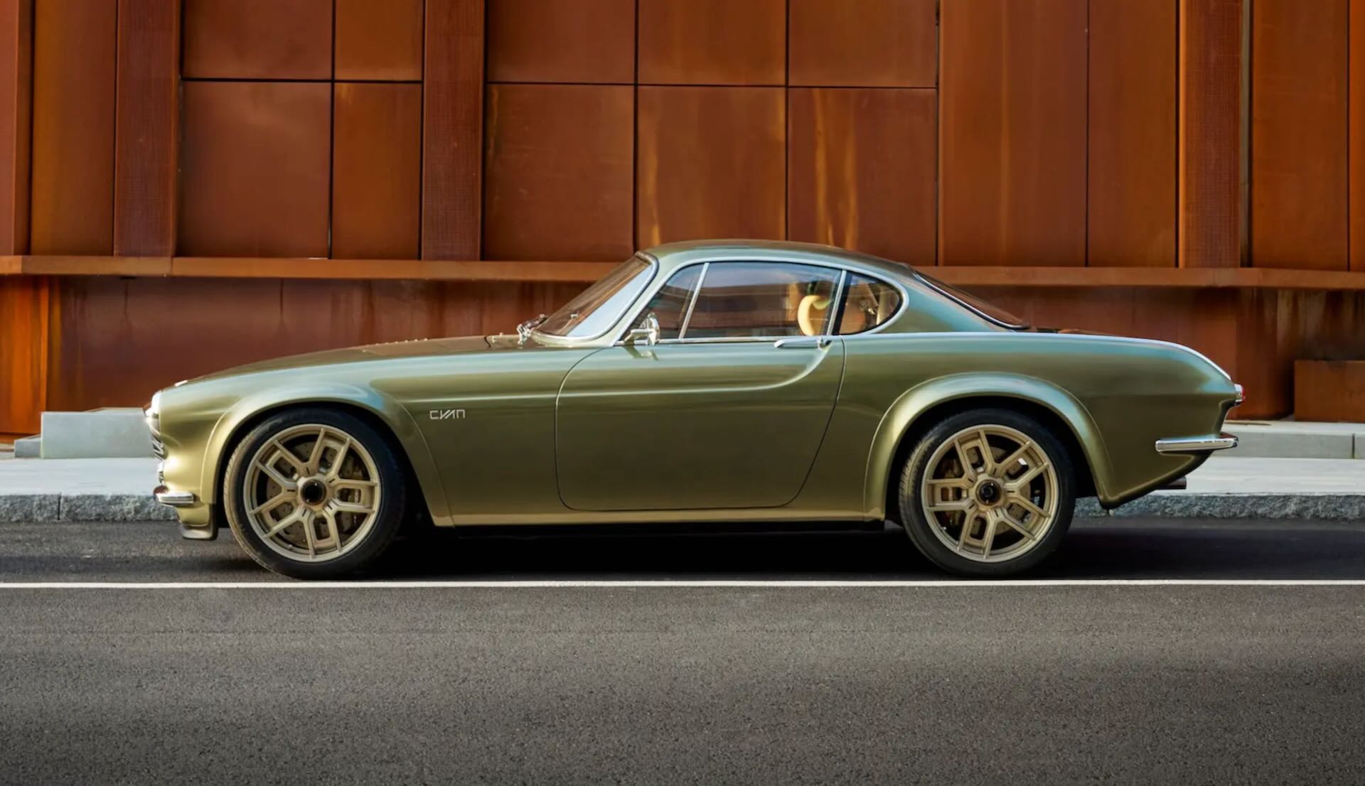 Volvo P1800 Cyan GT: foto, dati tecnici e prezzo della restomod svedese